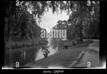 [Avon River, Christchurch]., 1920s to 1930s, New Zealand, by Roland Searle Stock Photo - Alamy