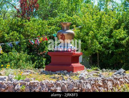Parts of a buddhist temple complex Stock Photo - Alamy