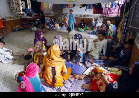 Interior Sindh Flood affected people accommodated to rehabilitation at ...