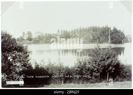 Lake Hamilton, 1912, Hamilton, by Muir & Moodie Stock Photo - Alamy