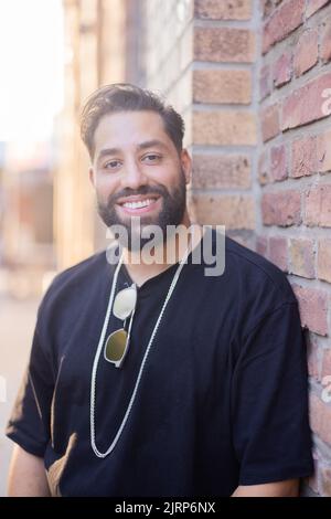 Cologne, Germany. 25th Aug, 2022. Trade show visitors play on computers ...