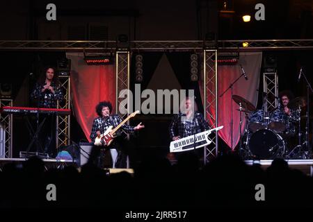 in the photo Ivano Michetti and Nick Luciani of the Country Cousins ...