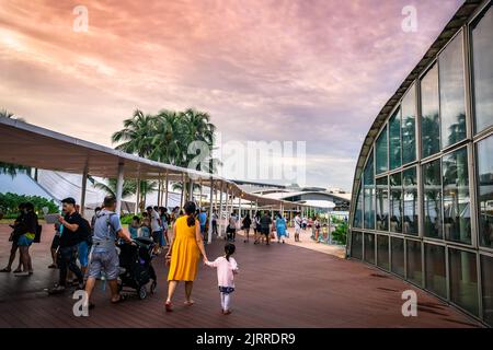 Sunset at VivoCity roof top Garden, it is a shopping mall near Sentosa ...