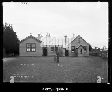 Public School, Winton, Muir & Moodie studio, 1905, Winton Stock Photo ...