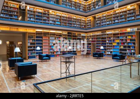 Studienzentrum der Herzogin Anna Amalia Bibliothek in Weimar Stock ...