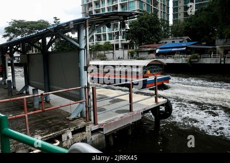Italthai Tower Pier Khlong Saen Saep, Bang Kapi, Huai Khwang, Bangkok ...