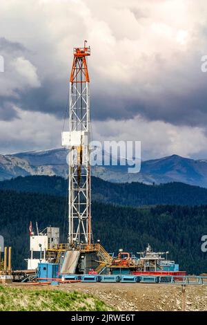 Oil and gas drilling near Calgary, Canada Stock Photo - Alamy