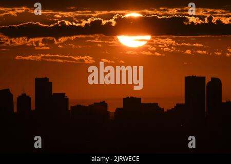 Denver skyline at sunrise Stock Photo - Alamy