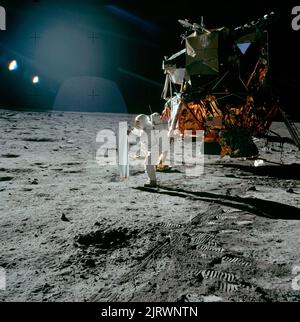 SEA OF TRANQUILITY, THE MOON, EARTH - 20 July 1969 - Astronaut Edwin E Aldrin Jnr, lunar module ...