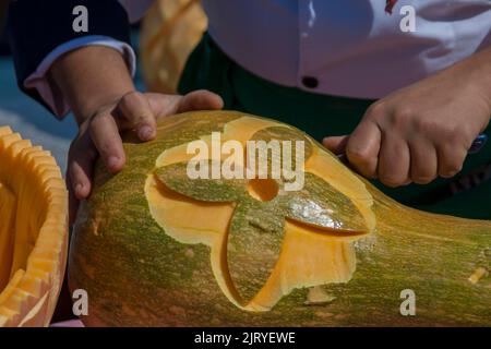 Chef demonstrates his art in vegetable carving Stock Photo - Alamy