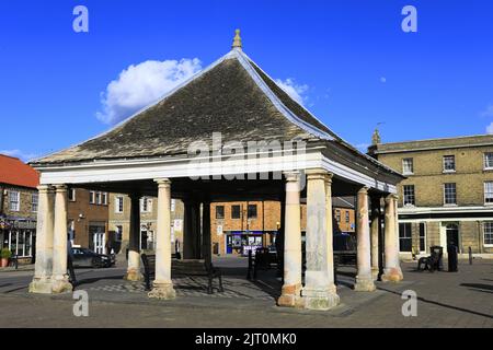 The market square and the Buttercross, Whittlesey town, Cambridgeshire ...