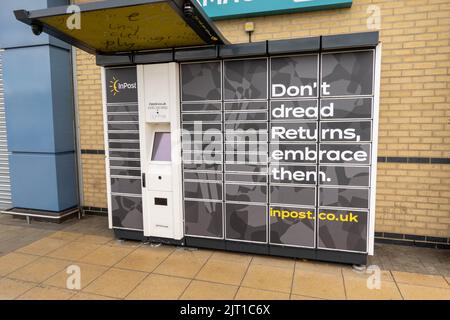 Post lockers outside Morrisons supermarket Riverside retail Park ...
