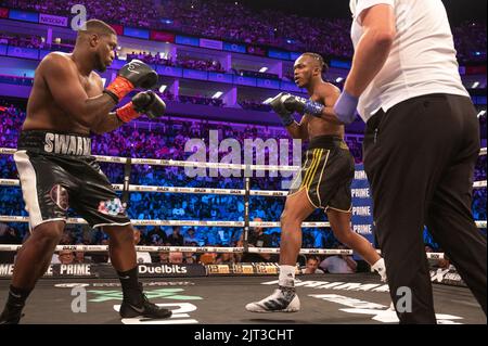 Youtube personality KSI and rapper Swarmz during their ‘Two Fights in ...