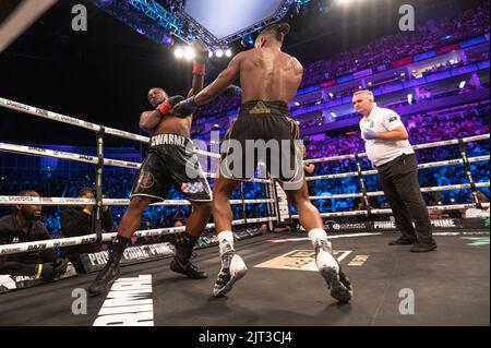 Youtube personality KSI and rapper Swarmz during their ‘Two Fights in ...