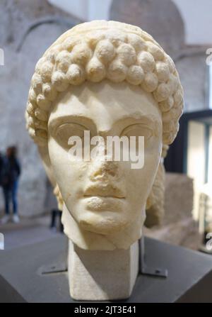 Triple herm, view 1, Rome, Parco archeologico del Colosseo, Julian to ...