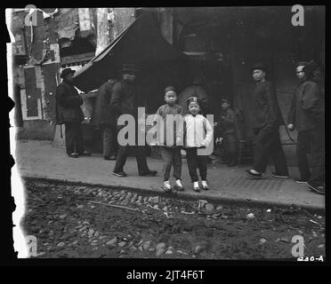 Two sheenies, Chinatown, San Francisco Stock Photo - Alamy