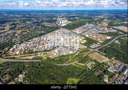Aerial view, Ruhr oil BP Gelsenkirchen refinery, Uniper power plant ...