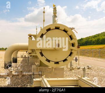 Gas equipment gas pipeline piston launch chamber front view of the ...