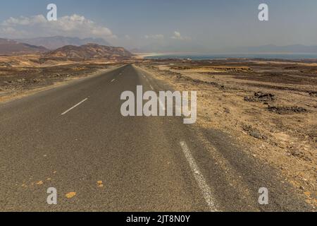 Road to lake Assal in Djibouti Stock Photo - Alamy