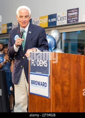 The candidate for senator Charlie Crist at the Unity rally. Tamarac ...