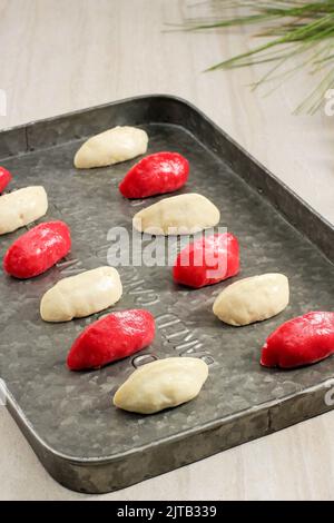 Korean food Songpyeon, Honey-filled Rice Cake Stock Photo - Alamy