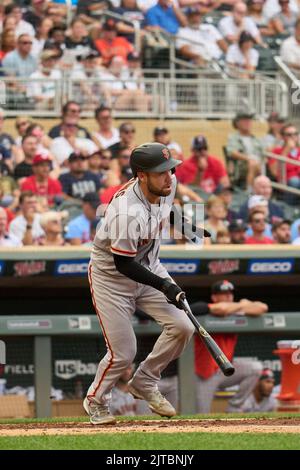 San Francisco Giants' Austin Wynns celebrates with Luis Gonzalez (51 ...