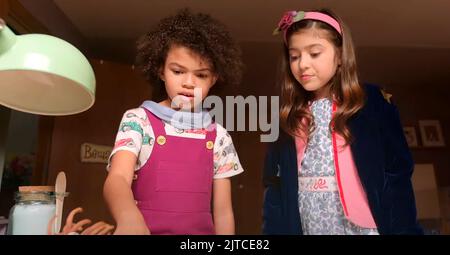 IVY + BEAN, (aka IVY & BEAN, aka IVY AND BEAN), from left: Keslee ...