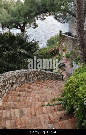 Capri - Scalinata di Via Tragara Stock Photo - Alamy