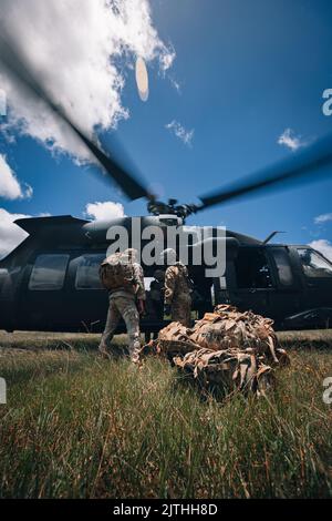 U.S. Army Soldiers attending the Small Unit Ranger Tactics (SURT ...
