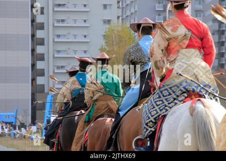 Horseback Samurai warriors in procession at Yabusame event Stock Photo ...