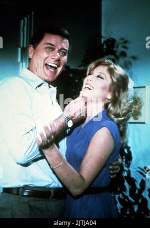 AUDREY LANDERS, LARRY HAGMAN, DALLAS, 1981 Stock Photo - Alamy