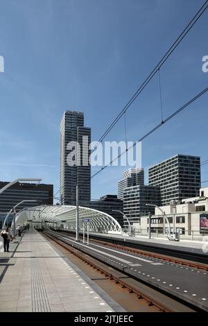 The RET Metro station at The Hague / Den Haag Centraal main railway ...
