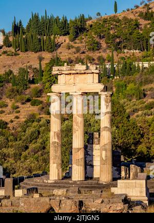 Greece, Delphi, Sanctuary of Athena at sunrise Stock Photo - Alamy