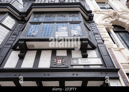 The entrance to the Inner Temple, Temple Gate, Prince Henry's Room ...