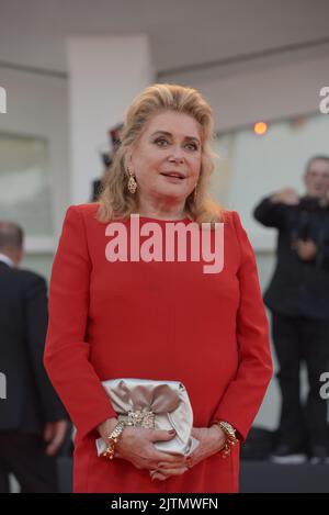 Catherine Deneuve, Leone D'Oro of the 79th Venice Film Festival, La ...