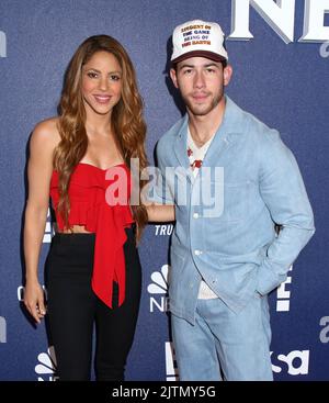 Shakira and Nick Jonas attending the NBCUniversal 2022 Upfront held at ...
