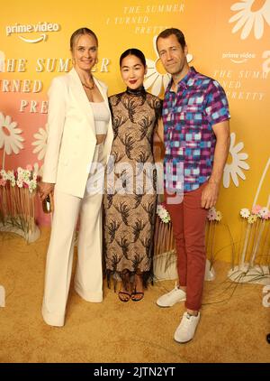 Rachel Blanchard, Colin Ferguson, Summer Madison, Minnie Mills, Christopher Briney, David Iacono ...