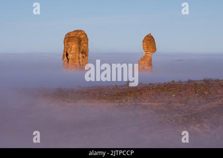 Ground fog around Balanced Rock caused by a temperature inversion in ...
