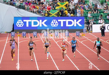 Imani Lansiquot, Zoe Hobbs, Olga Safronova, Xiaojing Liang, Mudhawi ...