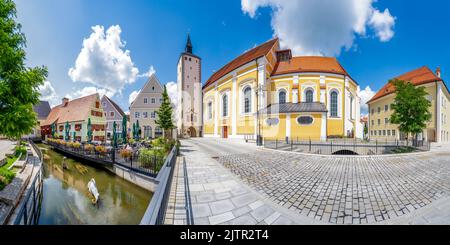 Church and Lower Gate in Mindelheim, Bavaria, Germany Stock Photo - Alamy