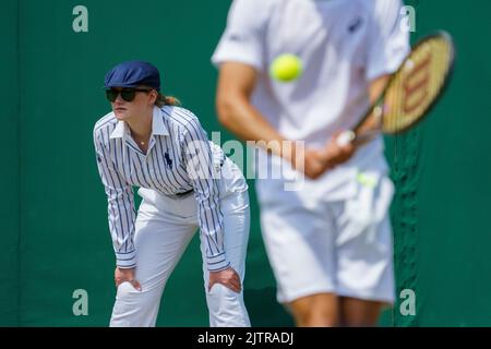 Line Judge at Wimbledon 2022 Stock Photo - Alamy