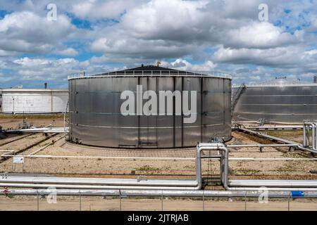 Shell Pernis refinery, largest refinery in Europe, production ...