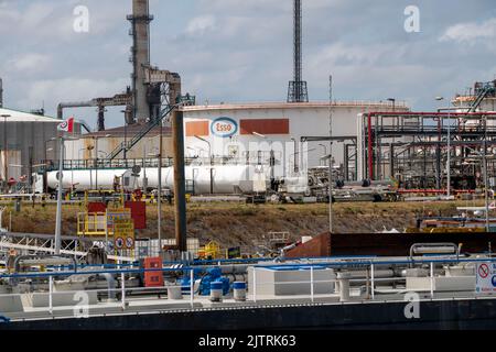 Esso Refinery, Botel, production, logistics and tank facilities ...