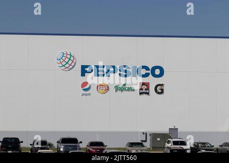 Indianapolis - Circa August 2022: Pepsico Gatorade distributor. Pepsico ...