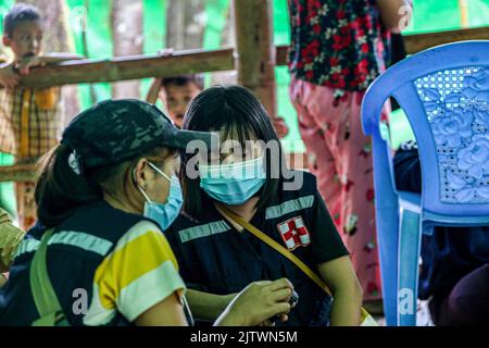 Kayah State, Myanmar. 28th Aug, 2022. Volunteers of ''Nway Oo Sayy aid ...