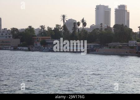 The Nile promenade from Qasr El Nil bridge Stock Photo - Alamy