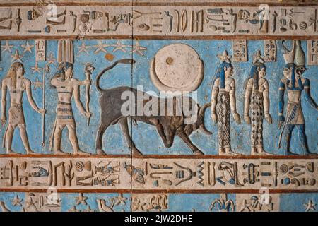 Ceiling relief, large Pronaos vestibule, Temple of Hathor, Dendera ...