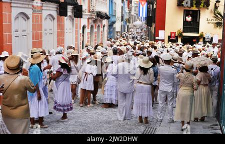 St. Cruz: Los Indianos is the central event of the Palmerian carnival ...