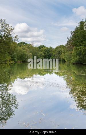 Swanwick Lakes, Swanwick, Hampshire, UK Stock Photo - Alamy