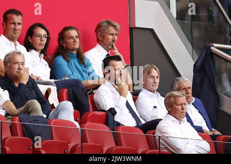 AMSTERDAM - (l-r) Sjaak Swart, Ajax women manager Daphne Koster, chief ...